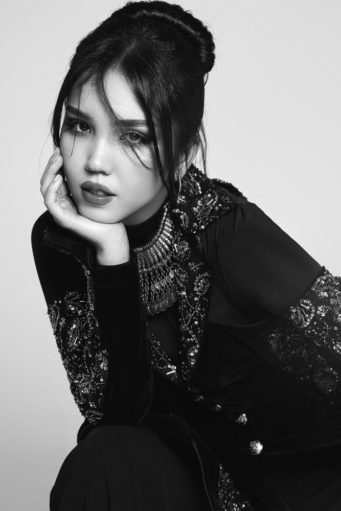 Afruza — слушать онлайн бесплатно на Яндекс Музыке в хорошем качестве