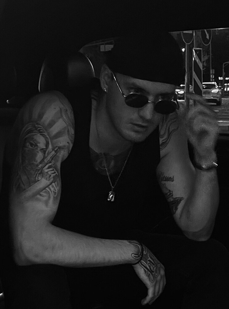 FAMOUS KILLA — слушать онлайн бесплатно на Яндекс Музыке в хорошем качестве