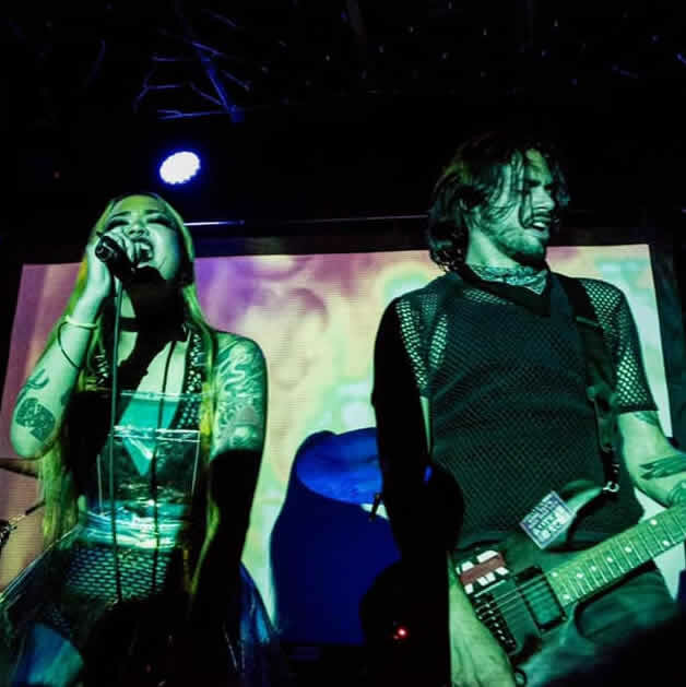 Rabbit Junk — слушать онлайн бесплатно на Яндекс Музыке в хорошем качестве