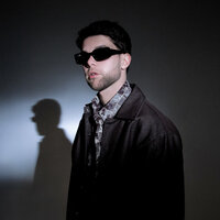 AMCHI – слушать онлайн песни и альбомы исполнителя бесплатно на МТС Музыке